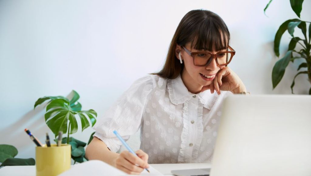 The 50 Most Influential Women in Business with Blogs You'll Love | Learn2